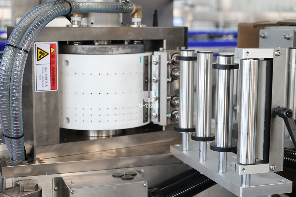 Automatic 18000BPH high speed round plastic glass bottle rotary adhesive sticker labeling ...