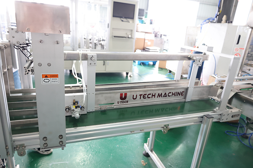 Full automatic high speed servo channel divider robot flip top cap ...